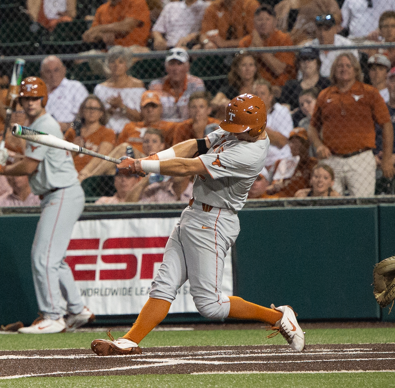 20180603utbaseballvindiana-jm-1-1-edit-1-0473 - Horns Illustrated