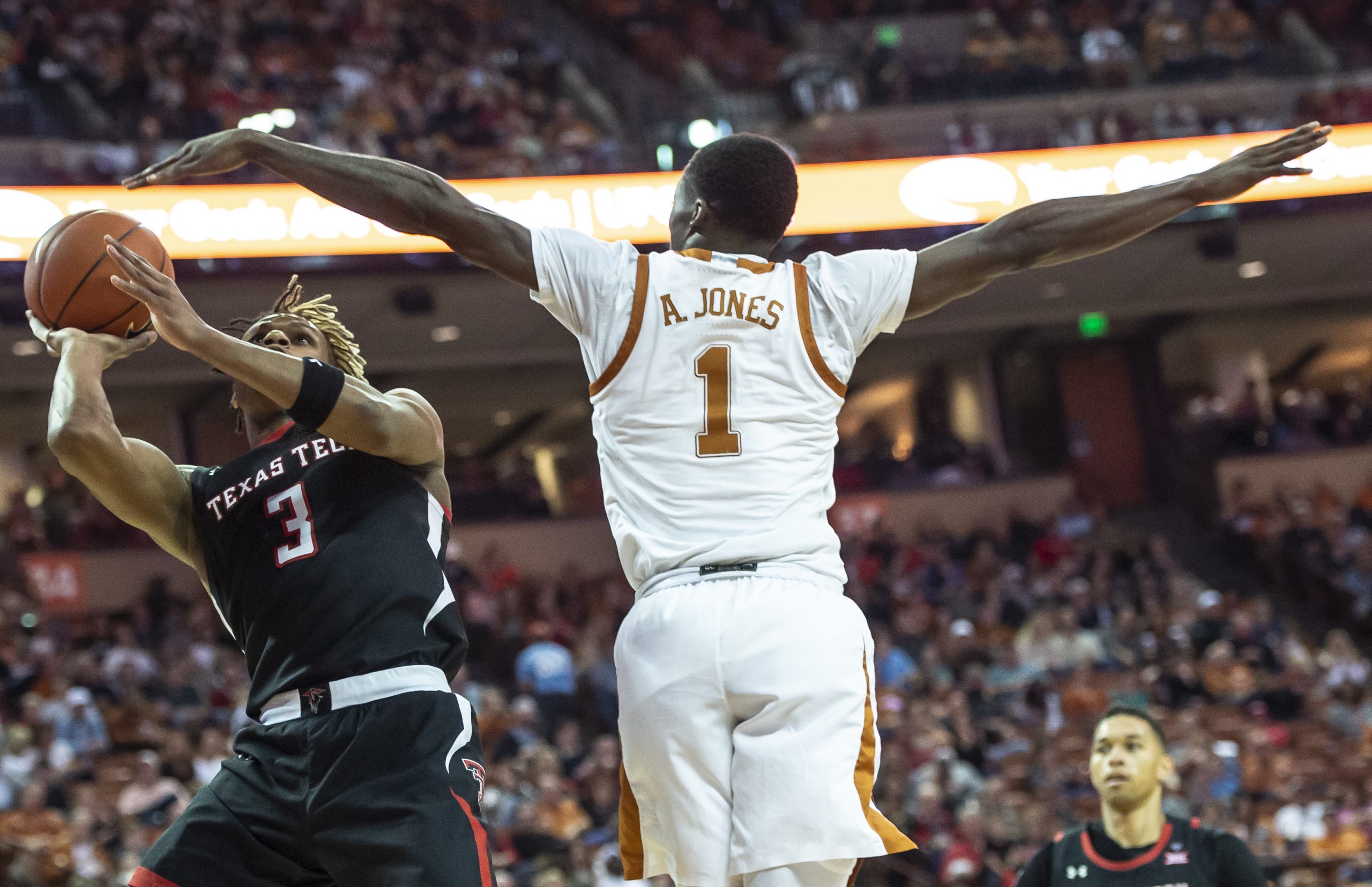 Texas Men’s Basketball’s Andrew Jones Leads By Example On And Off The ...