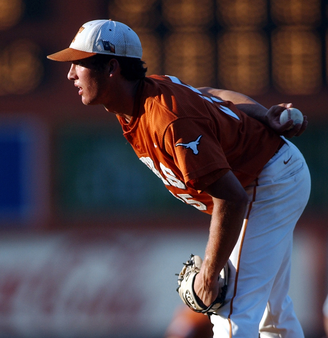 Fans honor Greg Swindell, Huston Street among college baseball’s best ...