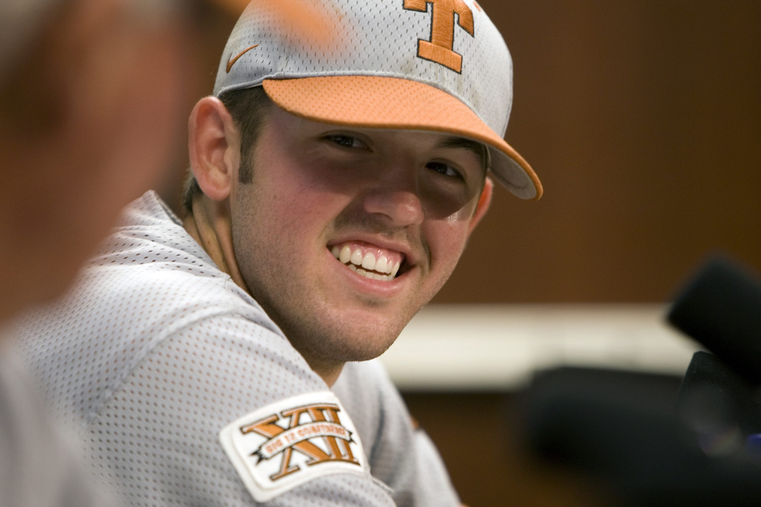 wood_austin_h9002bc - Horns Illustrated