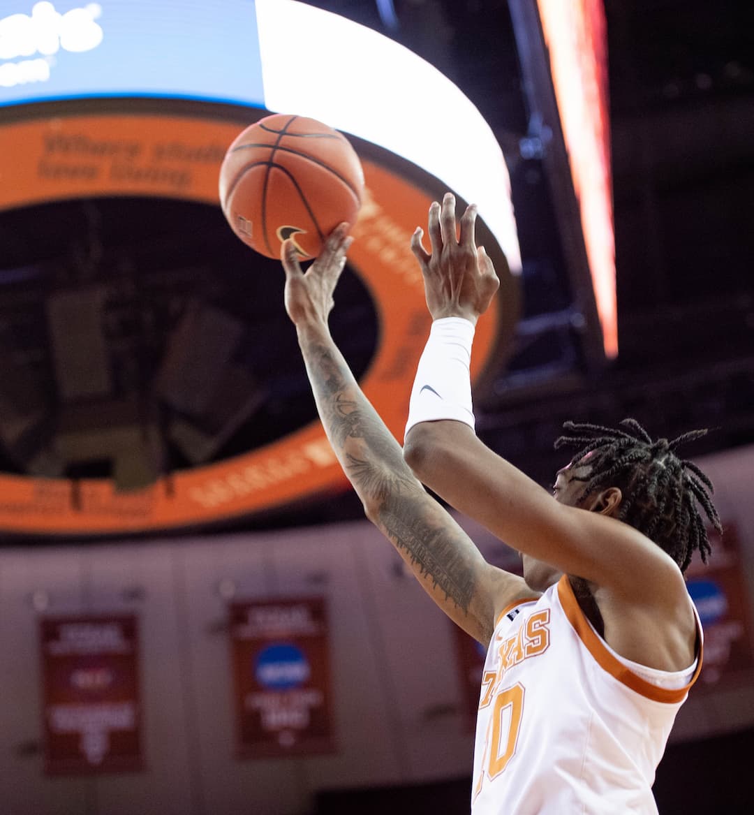 Donovan Williams jump shot with perfect form - Horns Illustrated