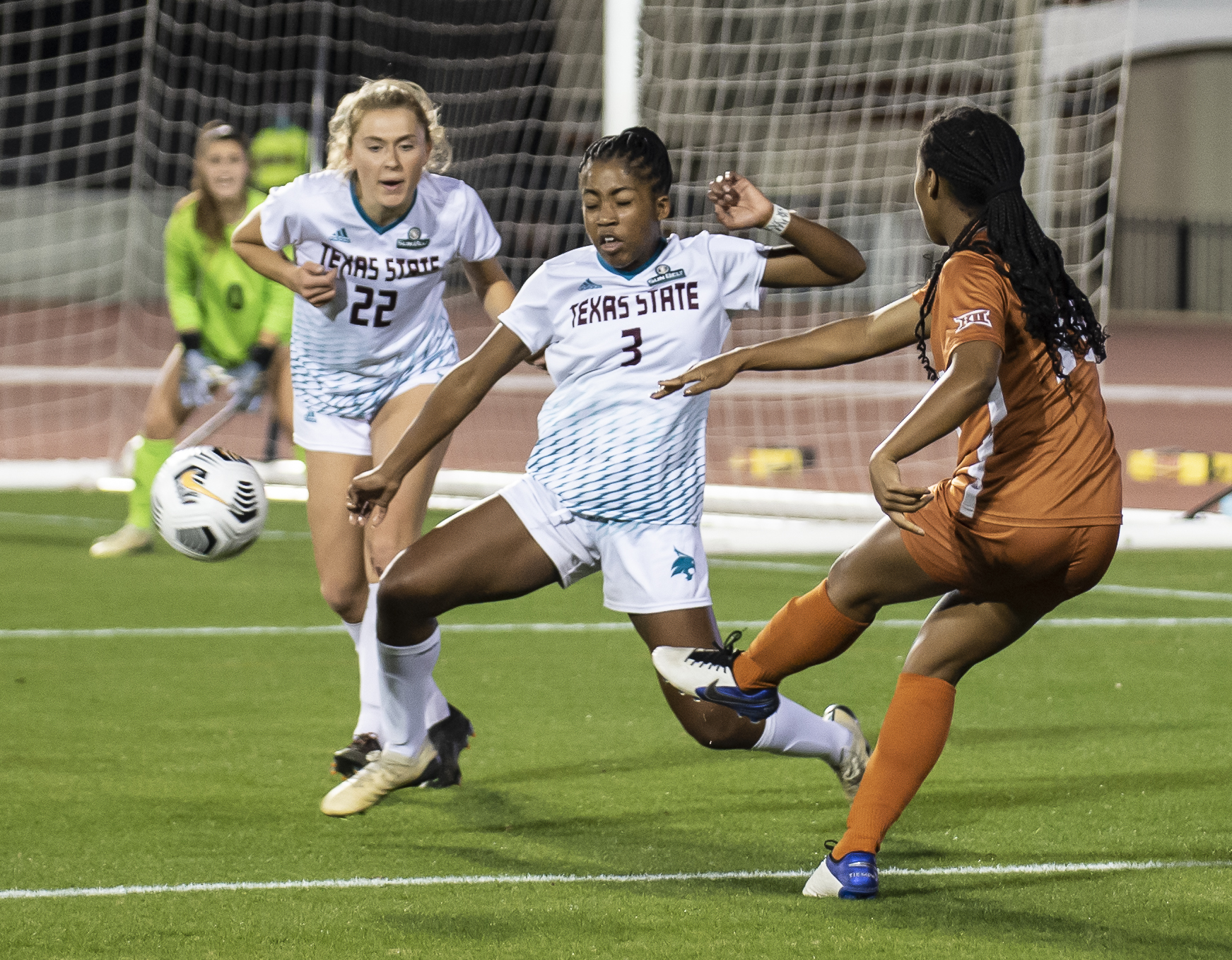 Photo gallery: UT soccer wins, 4-0, over Texas State - Horns Illustrated