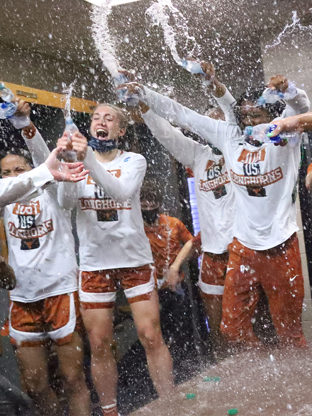 Texas Sweet 16 Cover - Horns Illustrated