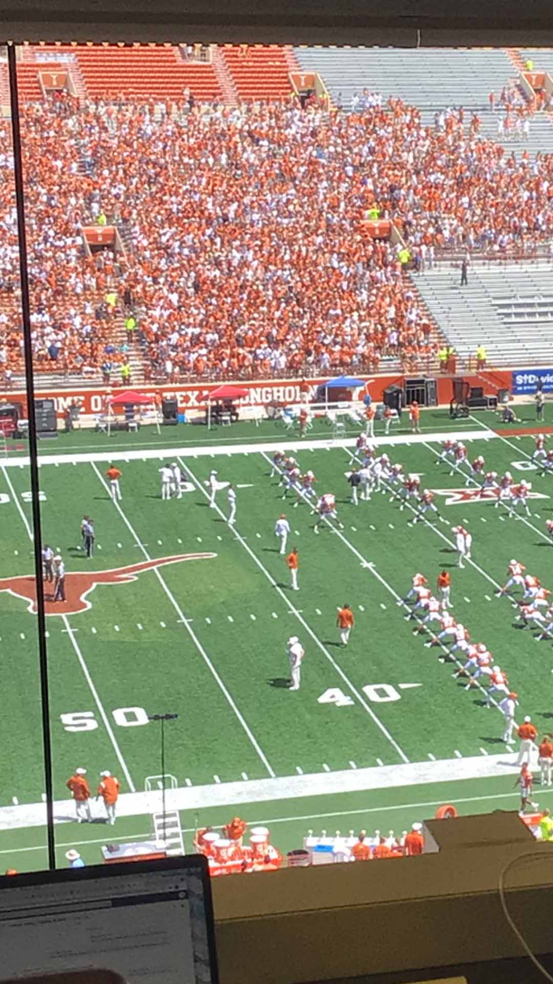 Pre Game Warm up - Horns Illustrated