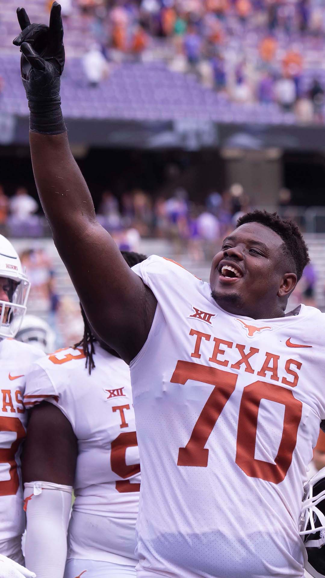 Christian Jones All Smiles After Texas Win - Horns Illustrated