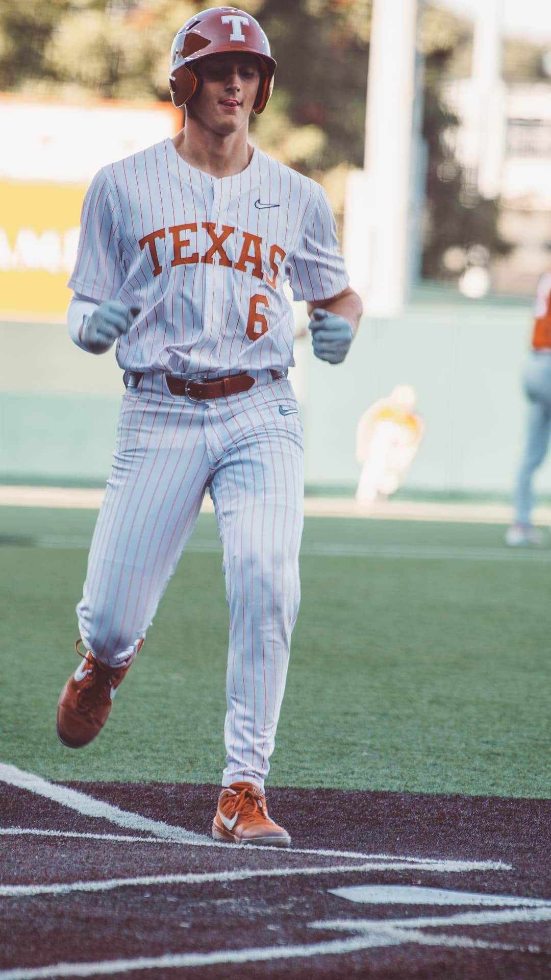 #6 Gavin Kash scoring - Horns Illustrated