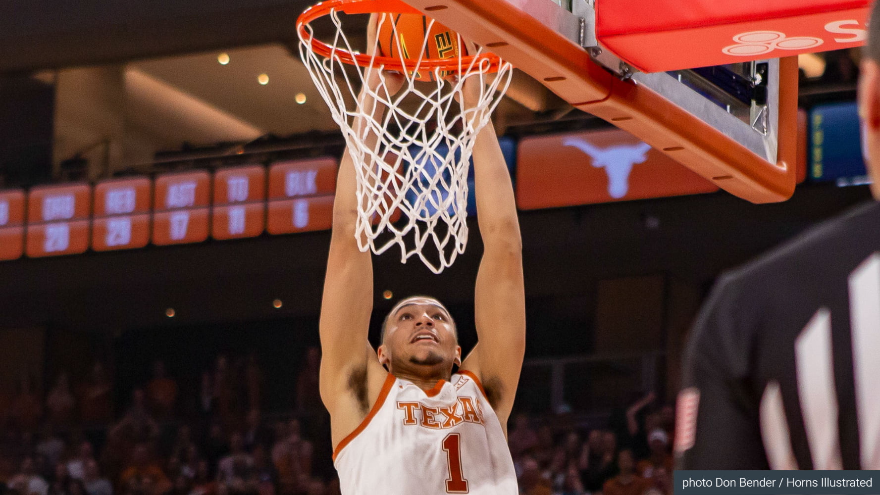 Dylan Disu at the rim - Horns Illustrated